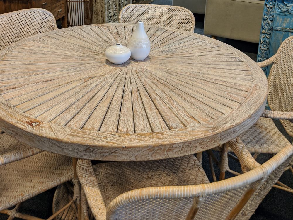 Helios Round Dining Table – enspirefurniture