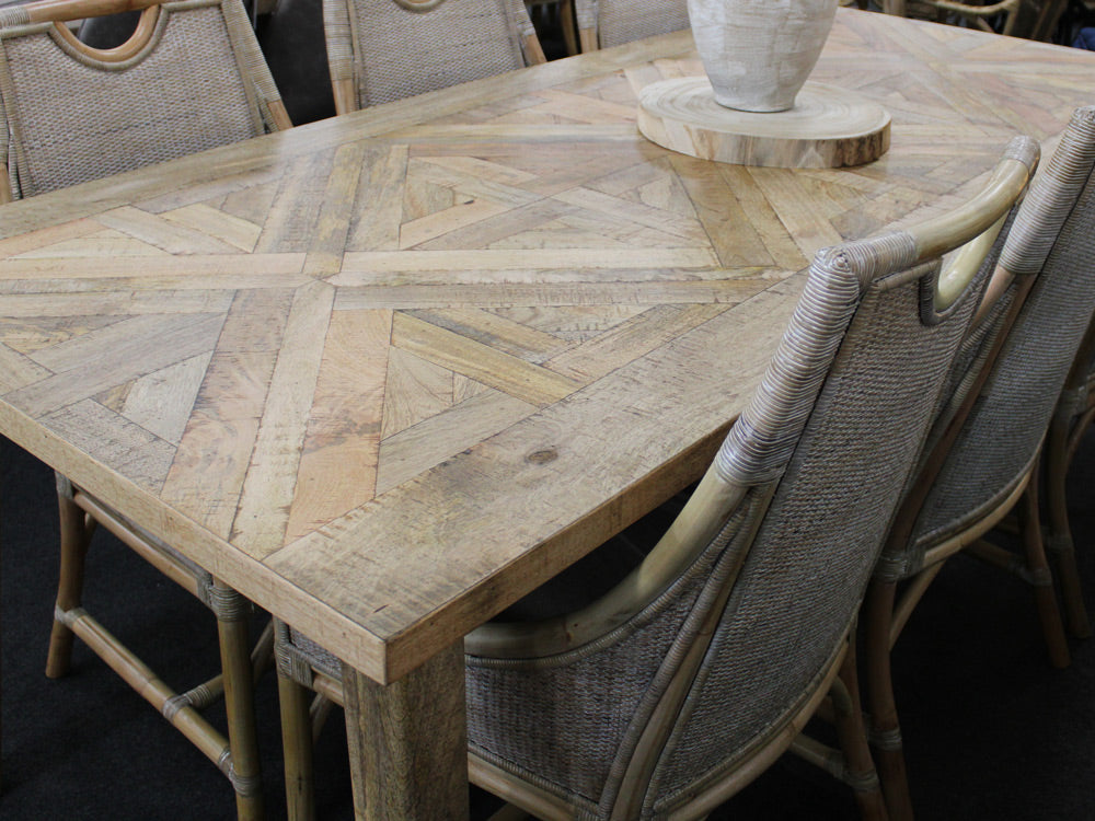 Monaco Dining Table – enspirefurniture